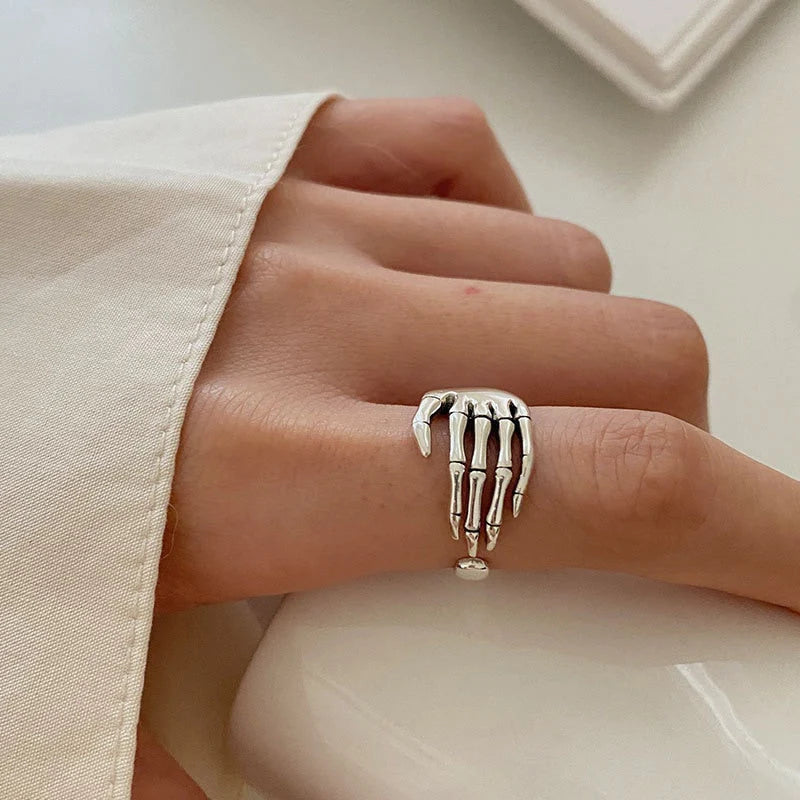 Anillo Ajustable de Esqueleto en Plata – Aurora Styles